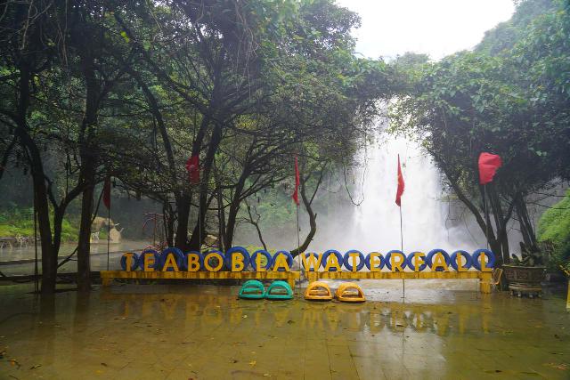Bobla Waterfall - Gushing Falls Associated With Fragrant Tea