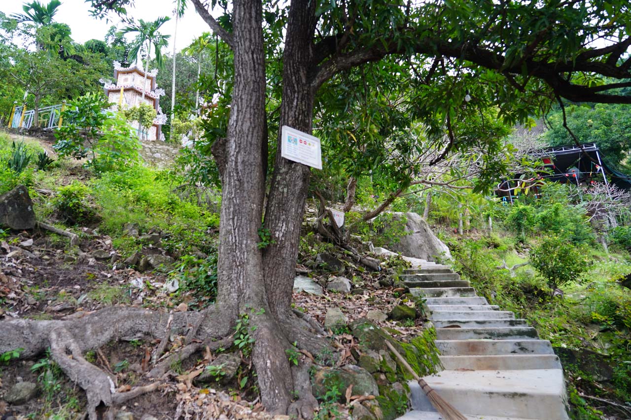 Binh An Waterfall - Chua Suoi Do Pagoda's Holy Waterfall
